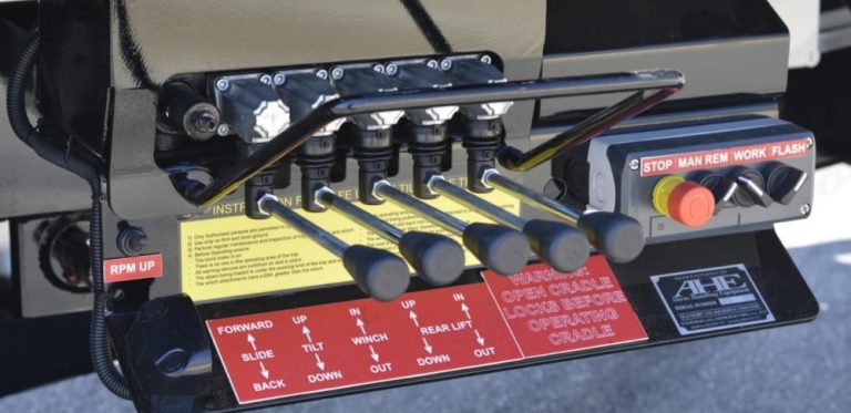 Tilt Tray Towing: How Does it Work?